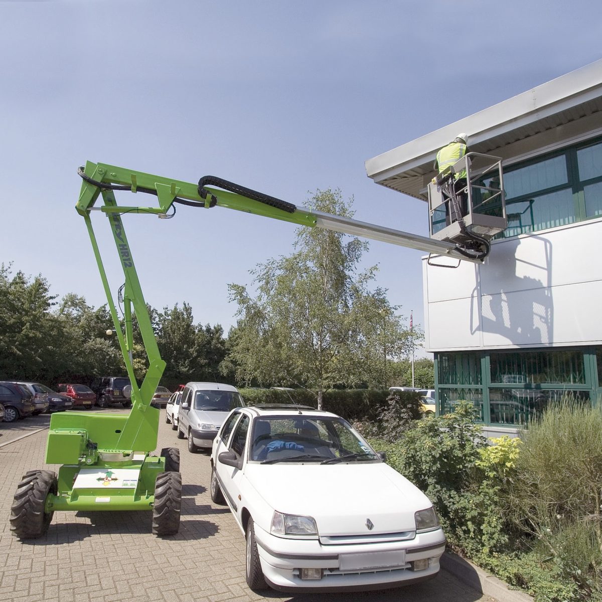 12m 4x4 Cherry Picker Hire | Hertfordshire & London | Herts Tool Co.